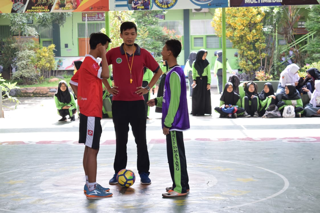 SMKN 12 MALANG: Dimeriahkan dengan Lomba Futsal antar-Kelas dan Desain ...