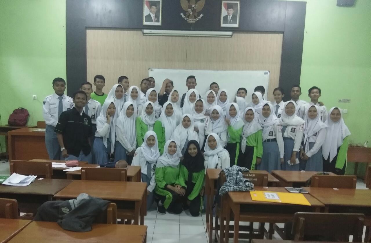RAPAT KOORDINASI OSIS, MPK, DAN EKSKUL DI SMKN 12 MALANG SEBAGAI ...