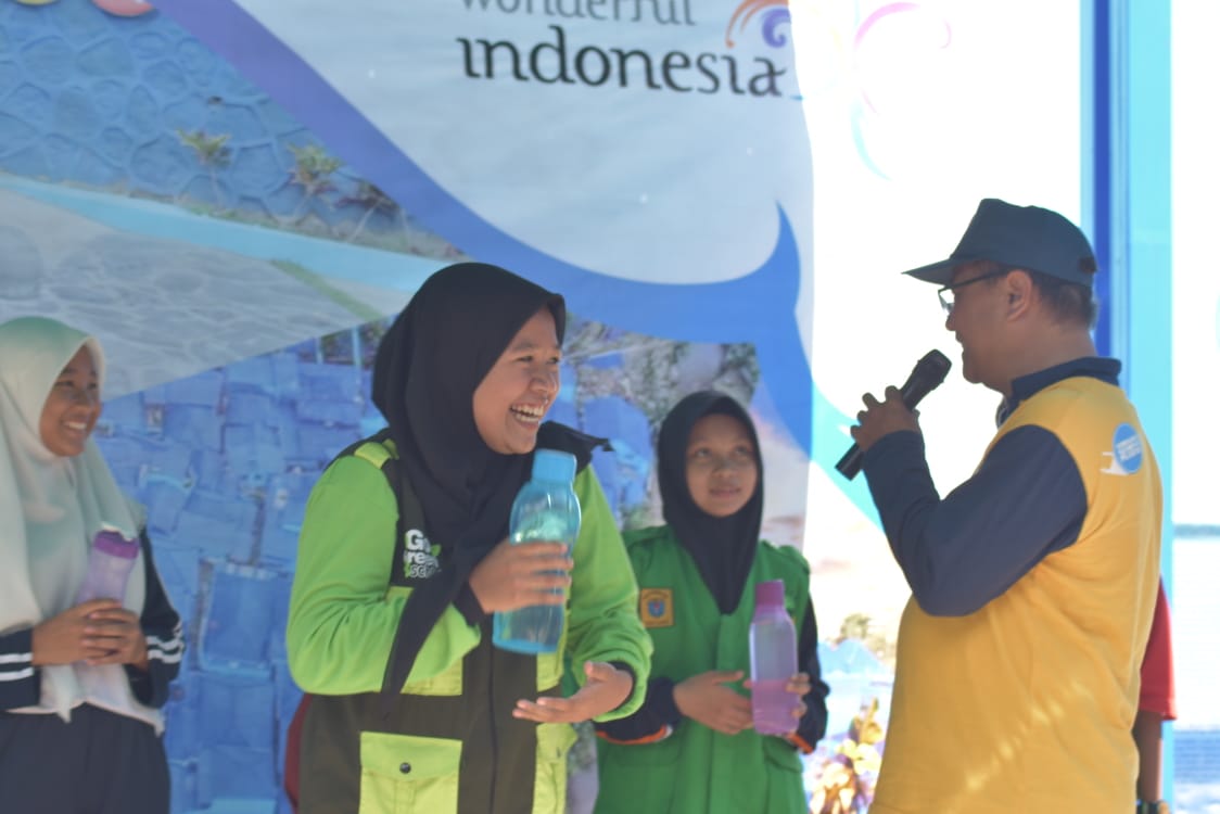 SMKN 12 Malang Mengikuti Aksi Peduli Lingkungan Dalam Rangka First ...