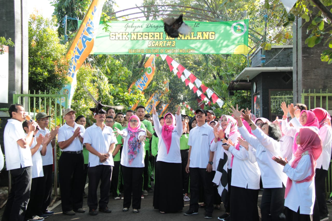 ANNIVERSARY SMKN 12 MALANG KE-12 - SMK Negeri 12 Malang