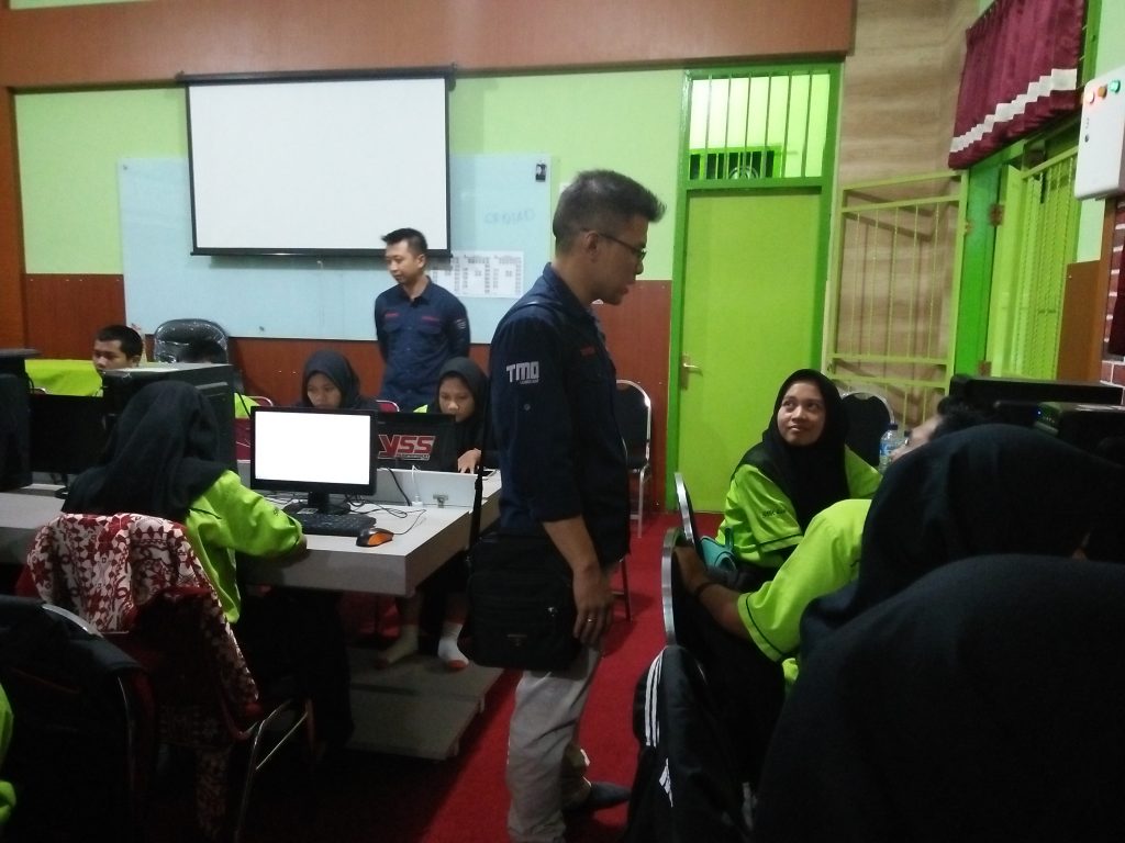 Uji Sertifikasi Kompetensi Jurusan RPL SMKN 12 Malang, sekaligus ...