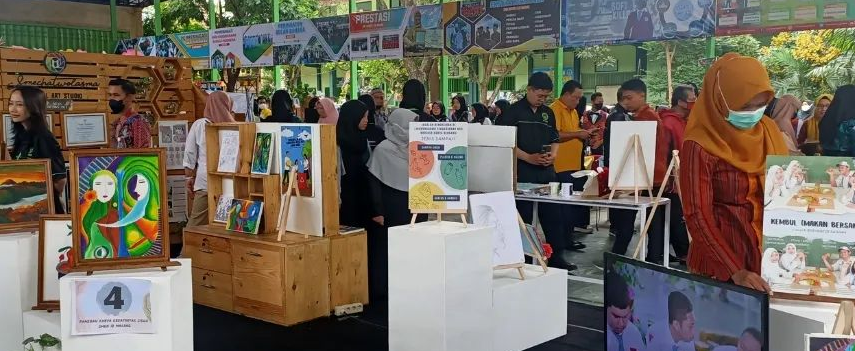 Gelar Pameran Panen Karya SMK Negeri 12 Malang : SmechaPOST