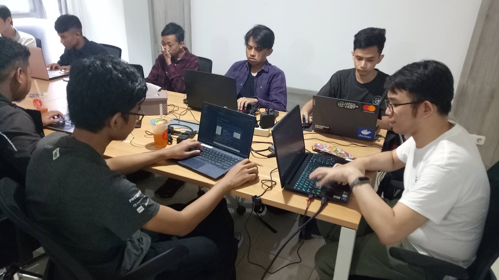 Ciptakan Kompetensi Unggul dan Berdaya Saing, TJKT SMK Negeri 12 Malang ...